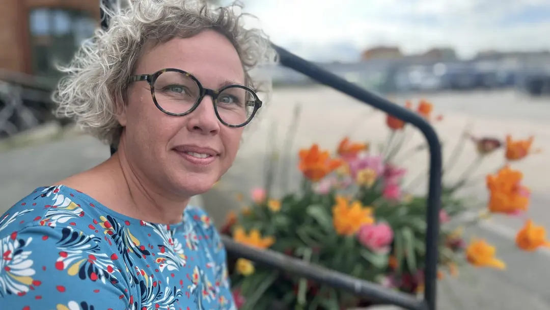 Gåva eller inte: Det här vill ”fröken” hellre ha i present | Sveriges Radio