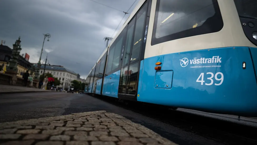 tekiniskt fel i västtrafiks app och på hållplatserna | Sveriges Radio