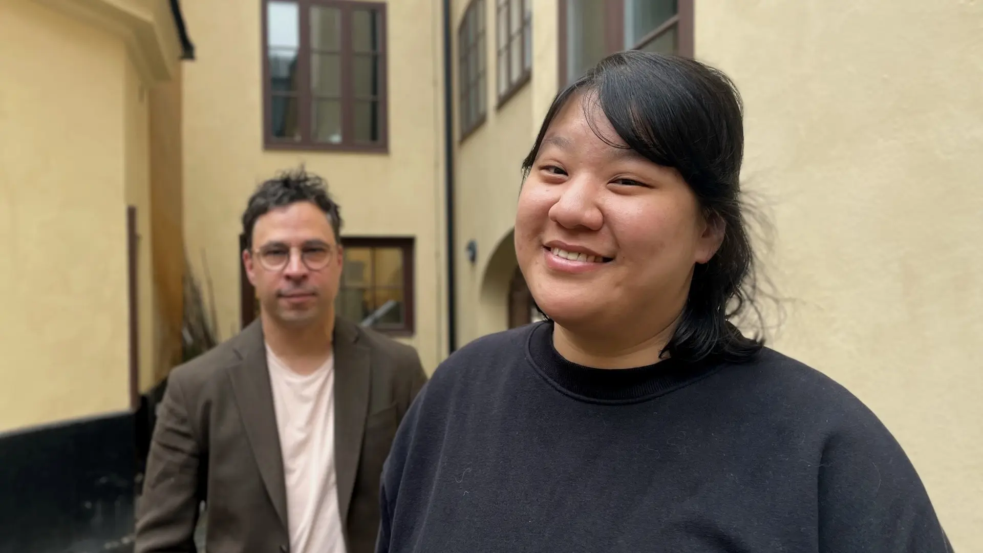 Evelyn Mok – om depression, skam och gränslös humor | Söndagsintervjun ...