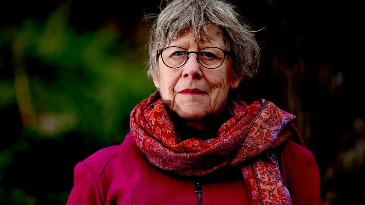 Agnes Wold kritiseras av medieprofiler efter åsikter om transpersoner ...