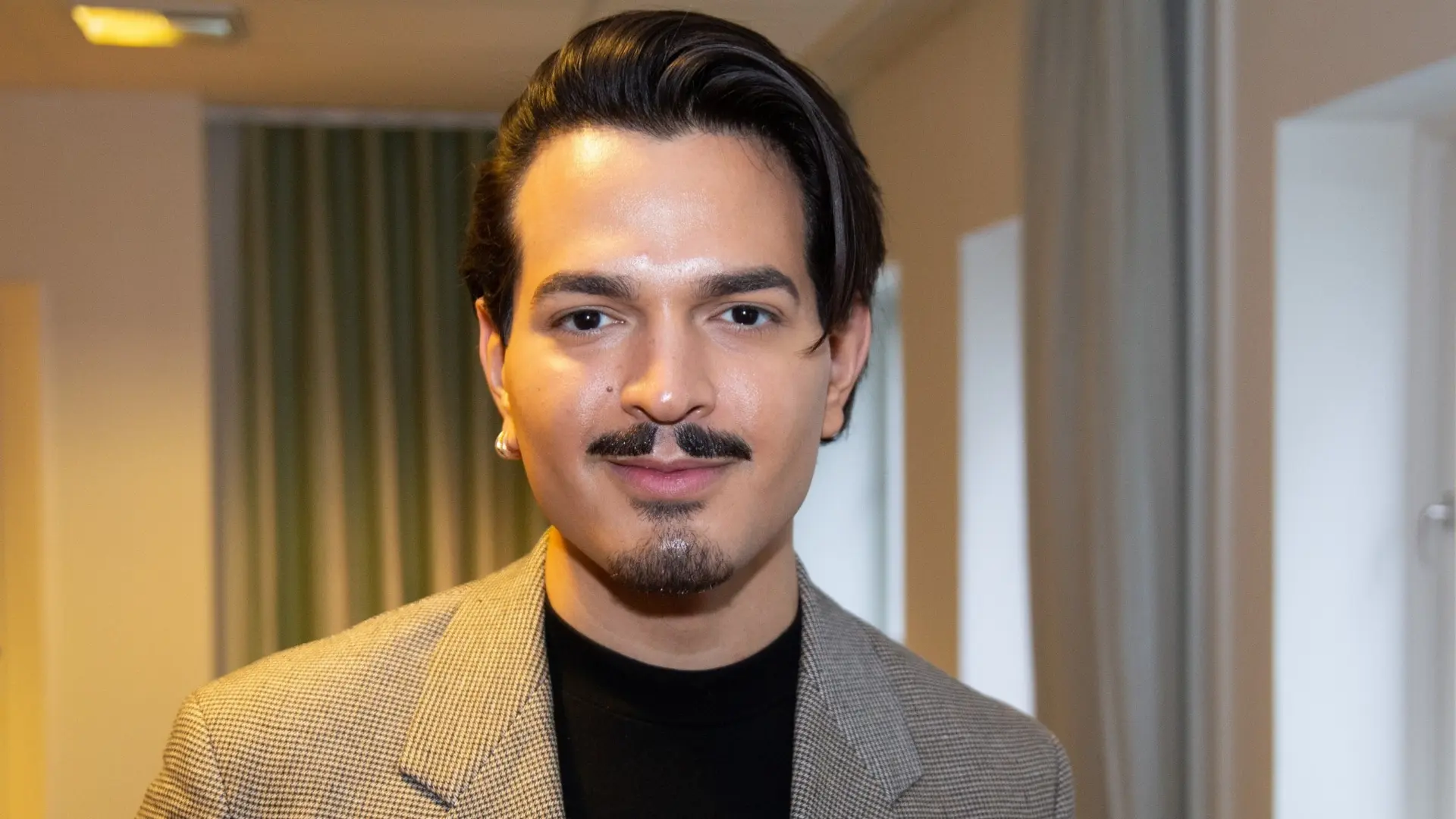 TV-stjärnan Alexander Letic: Jag lämnade kyrkan när jag kom ut som gay ...