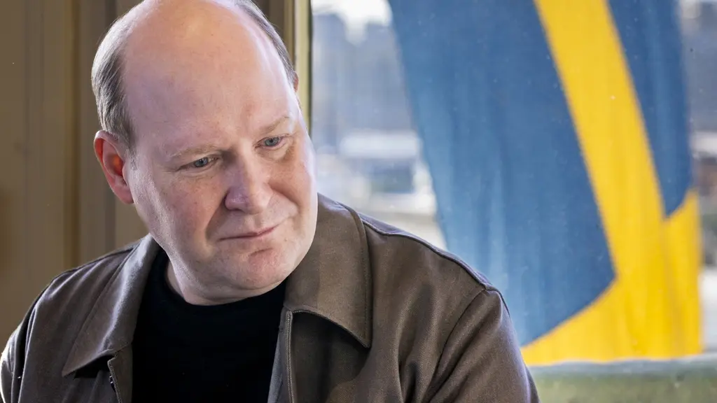 Henrik Dorsin om att bekämpa nazisterna med byråkrati – i ny svensk ...