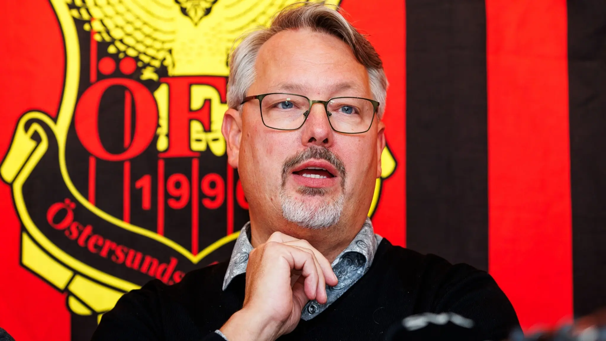 Pengarna måste in – ÖFK jagar andra lösningar | Sveriges Radio
