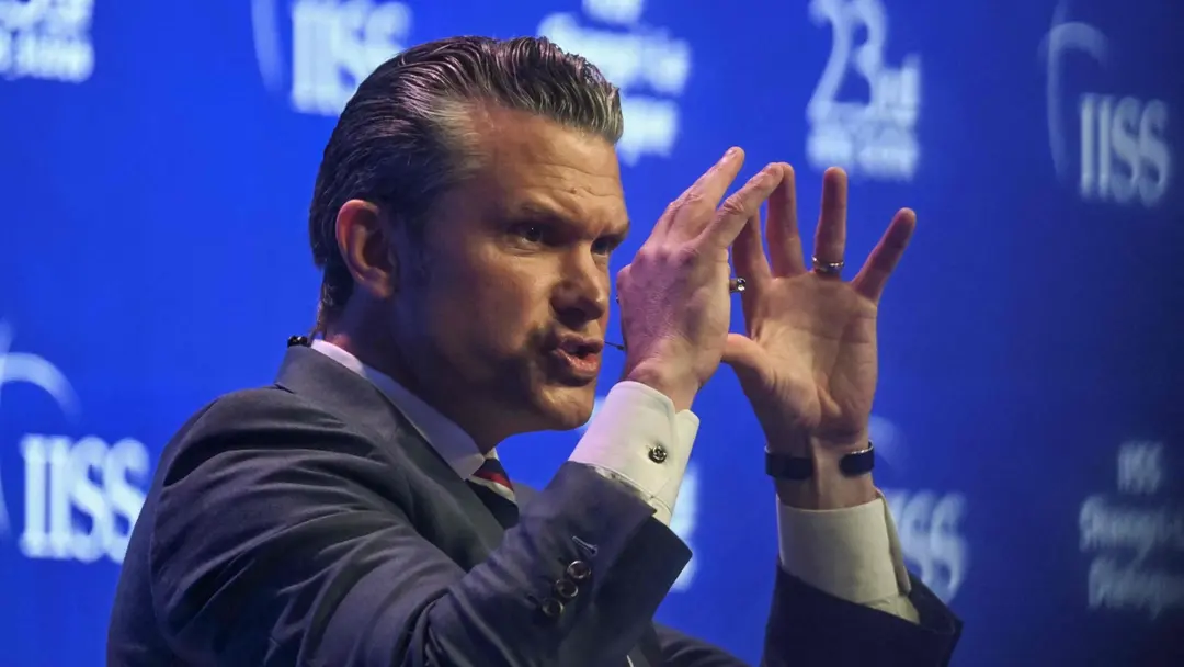 Hegseth till Kina: ”Respektera USA i Stilla Havsområdet” | Sveriges Radio